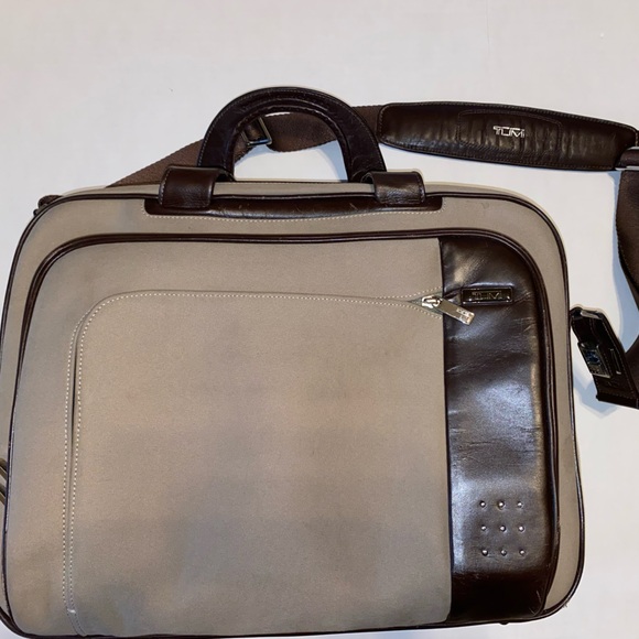 Tumi | Bags | Tumi Achievement Laptop Business Case Tan Brown Carryon ...